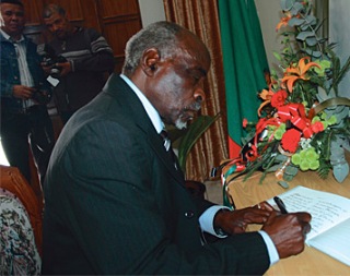 Nahas Angula - JungleKey.fr Wiki